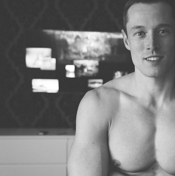 DAVEY WAVEY - Man Crush -All Male Blog